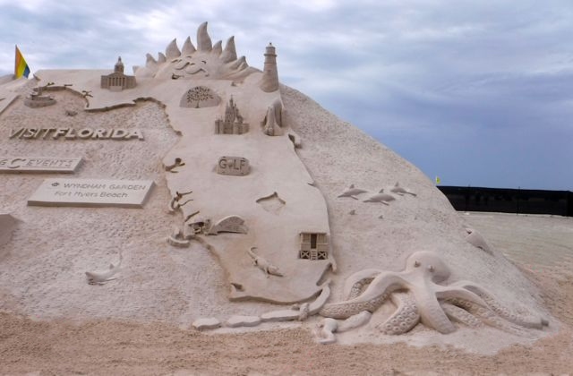 Photos of Our Events - The Sand Lovers professional, master sand sculptors