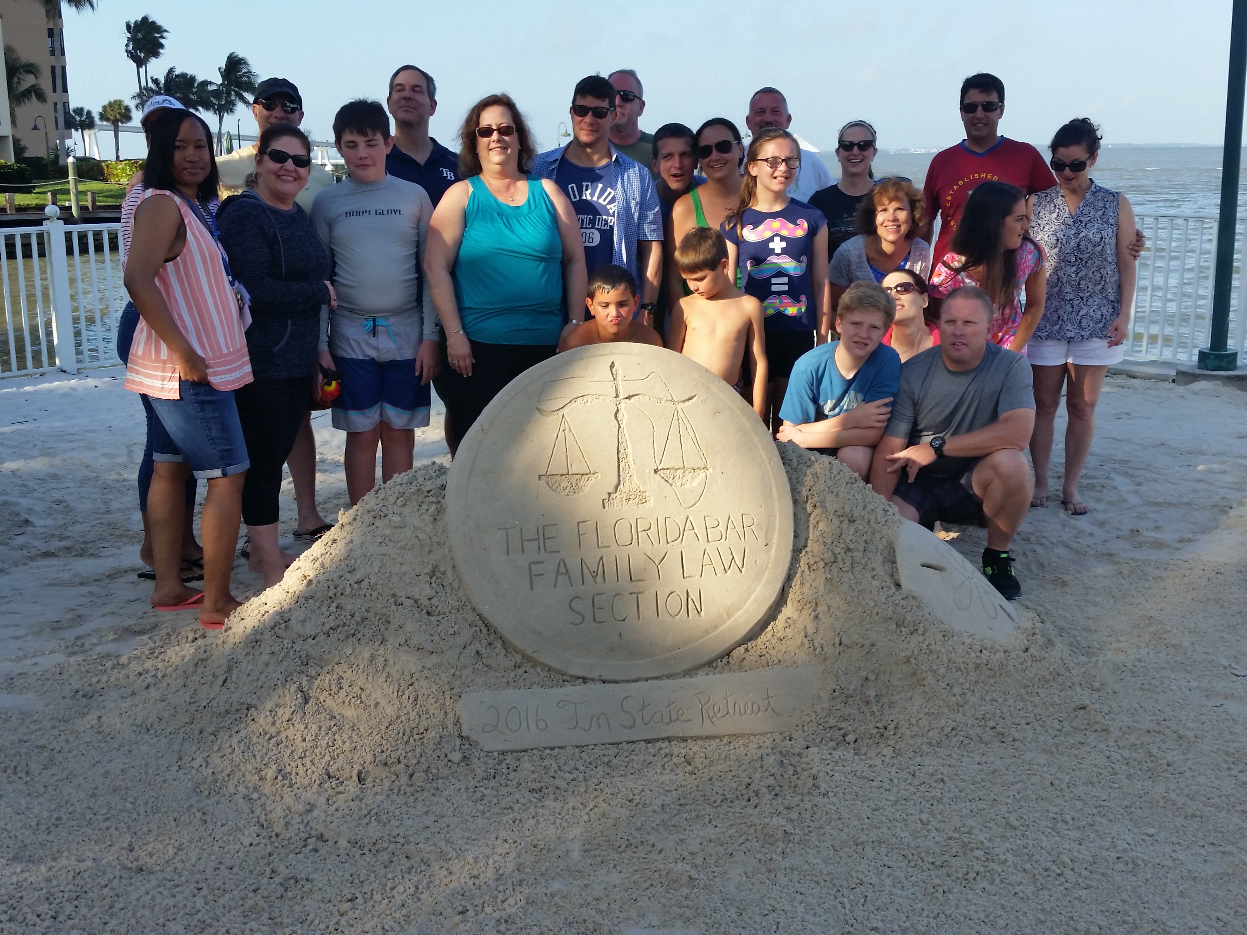 Photos of team building with sand - The Sand Lovers professional ...